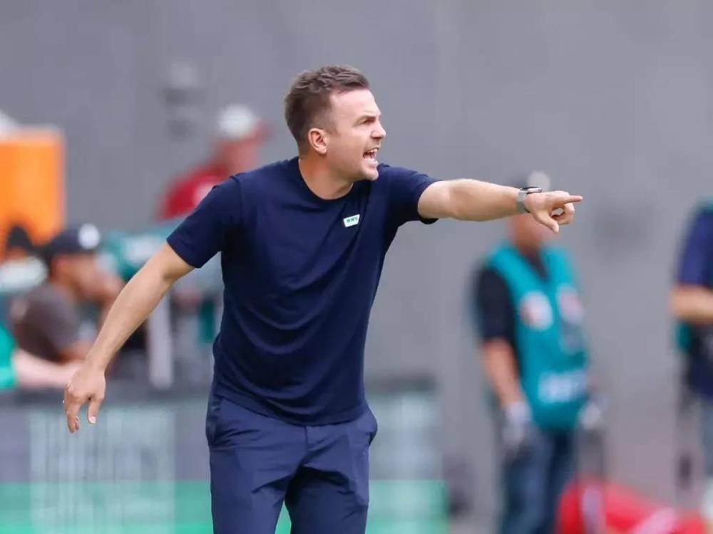 أوغسبورغ يُقيل مدرّبه | نداء الوطن